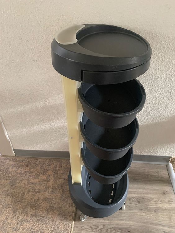 Wella Boy mit Föhnhalter +5 Fächern (Gebraucht) in Regensdorf für CHF ...