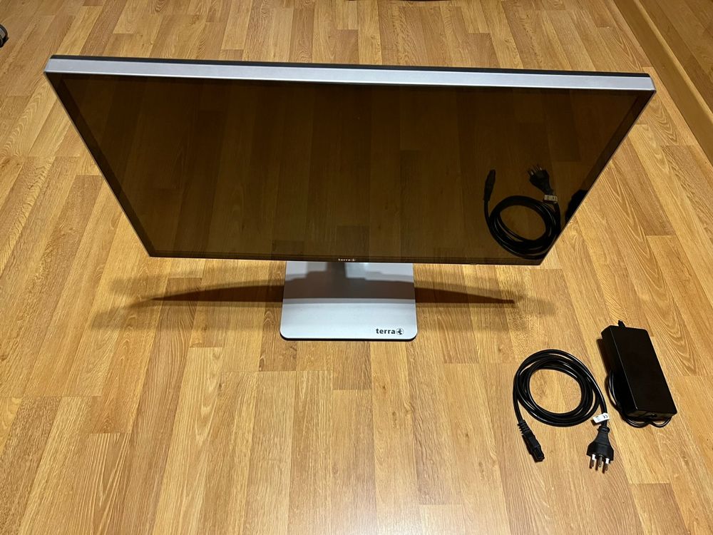 TERRA 27" AiO-PC mit i7-9700, 8GB RAM, 512GB SSD + 1TB HDD (Gebraucht) in Hondrich für CHF 500 ...
