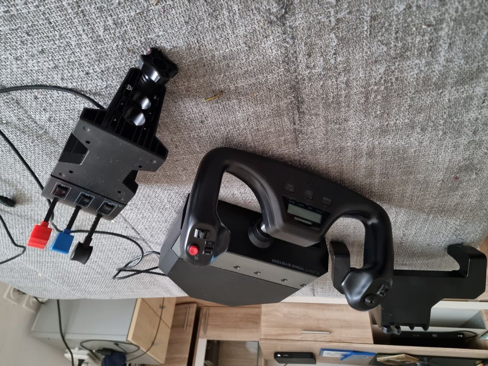 Logitech Yoke (Gebraucht) in Gersau für CHF 55 – mit Lieferung auf ...