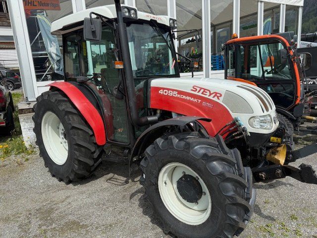 Steyr 4095 Kompakt Mähtraktor (Gebraucht) in Münster für CHF 48290 – nur Abholung auf Ricardo kaufen