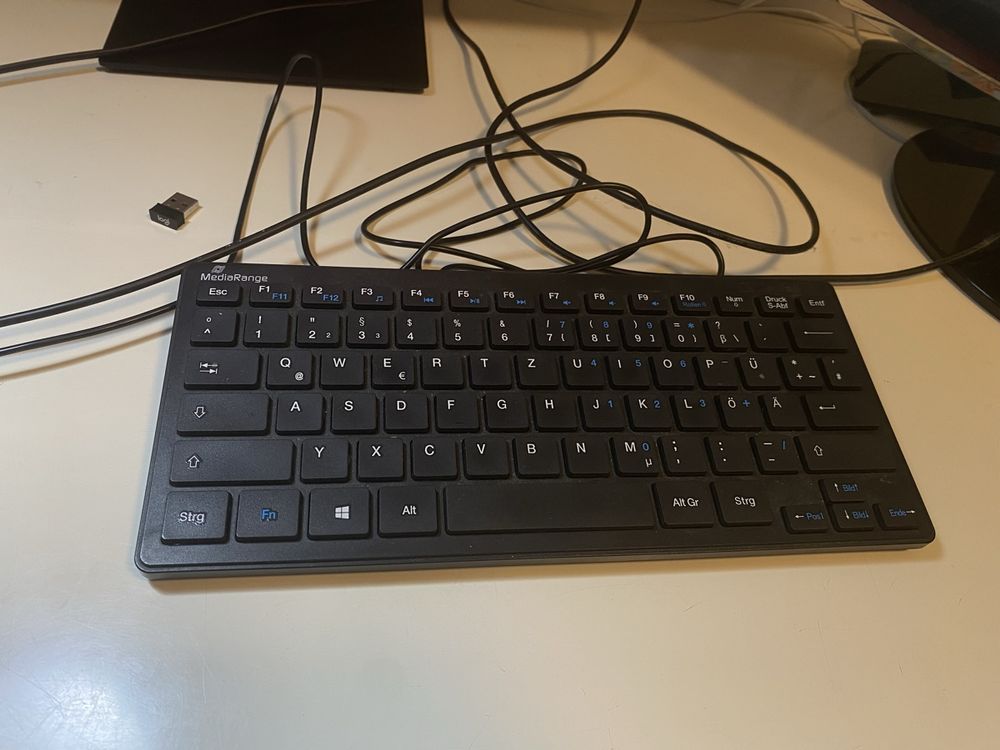 Keyboard DE CH layout Qwertz (Gebraucht) in Basel für CHF 5 – nur ...