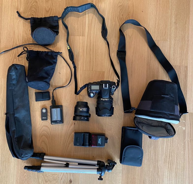 Nikon D90 AF-S DX 18-105 VR Kamera mit kompletter Ausrüstung | Kaufen ...