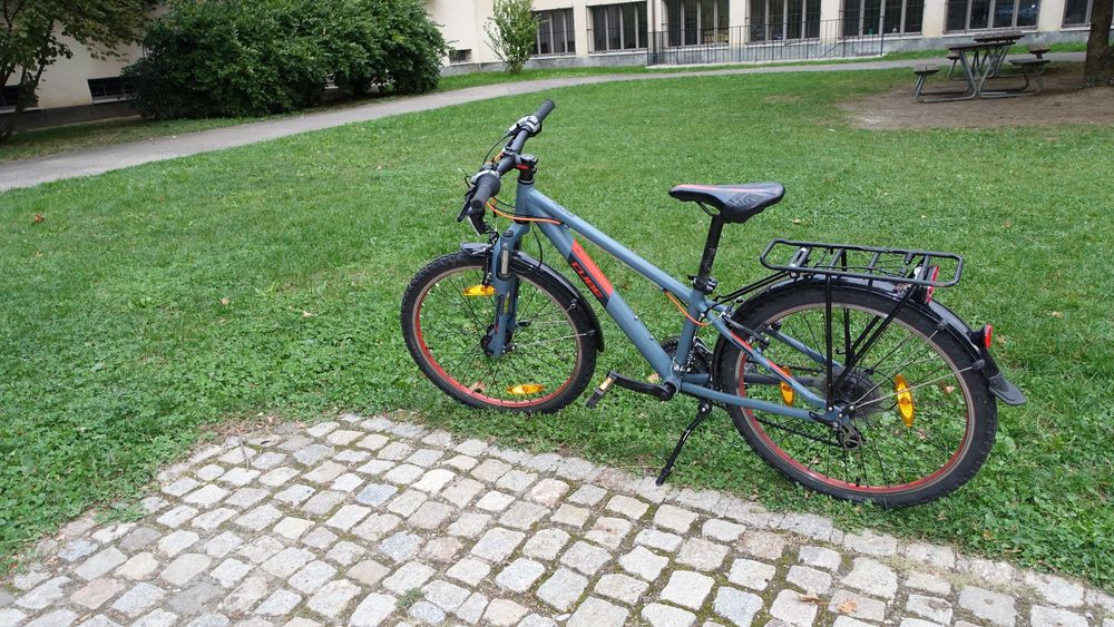 Kindervelo 24" Zoll Cube Acid 240 Street darkgrey'n'red 2020 | Kaufen auf Ricardo