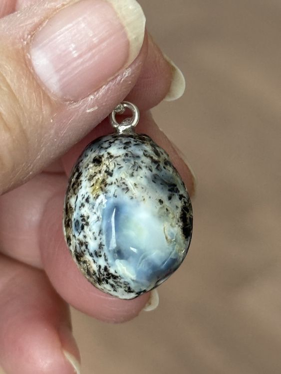 Hammer: Blauer baltischer Bernstein-Anhänger, in Silber (Neu und ...