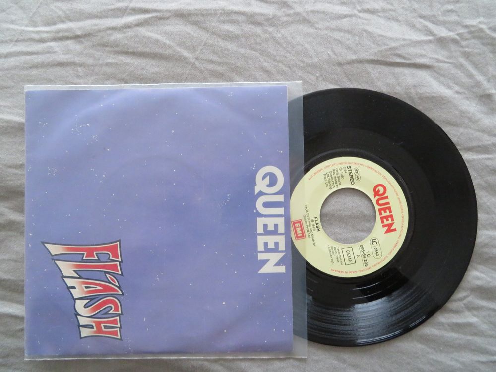 QUEEN SINGEL FLASH FOOTBALL FIGHT | Kaufen auf Ricardo