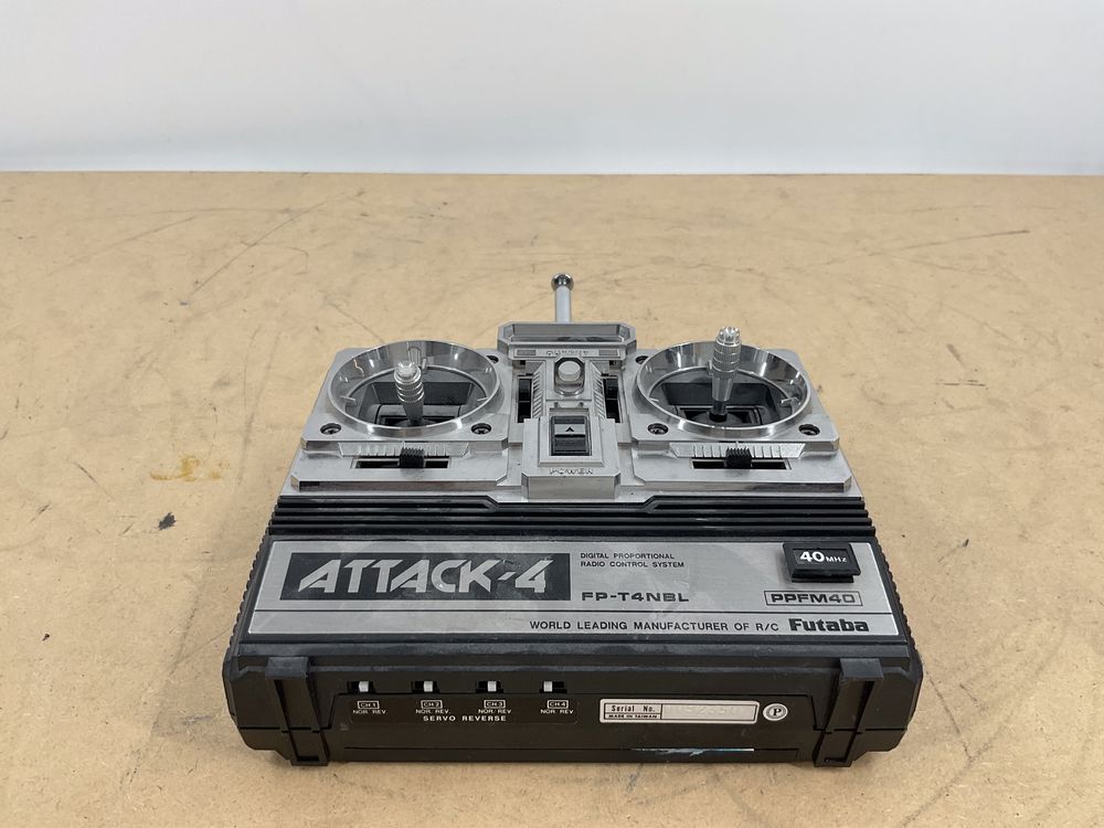 Futaba Attack 4 Kanal Fernsteuerung ungetestet | Kaufen auf Ricardo