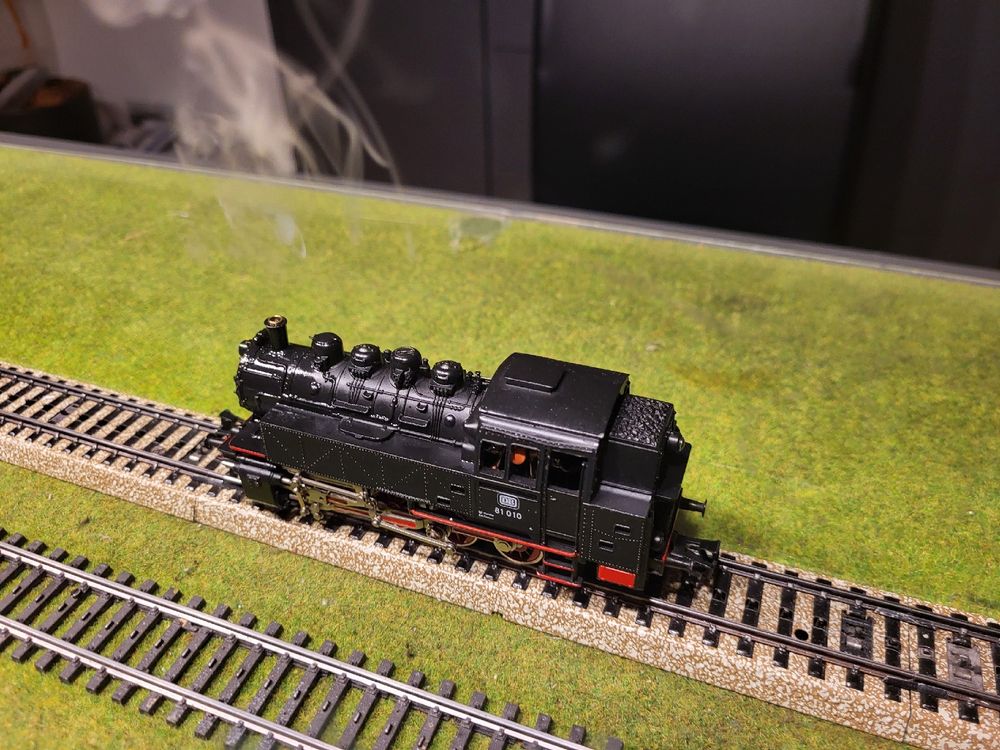 Märklin Dampflok BR81010 AC Analog mit Rauch (Gebraucht) in Pfäffikon ...
