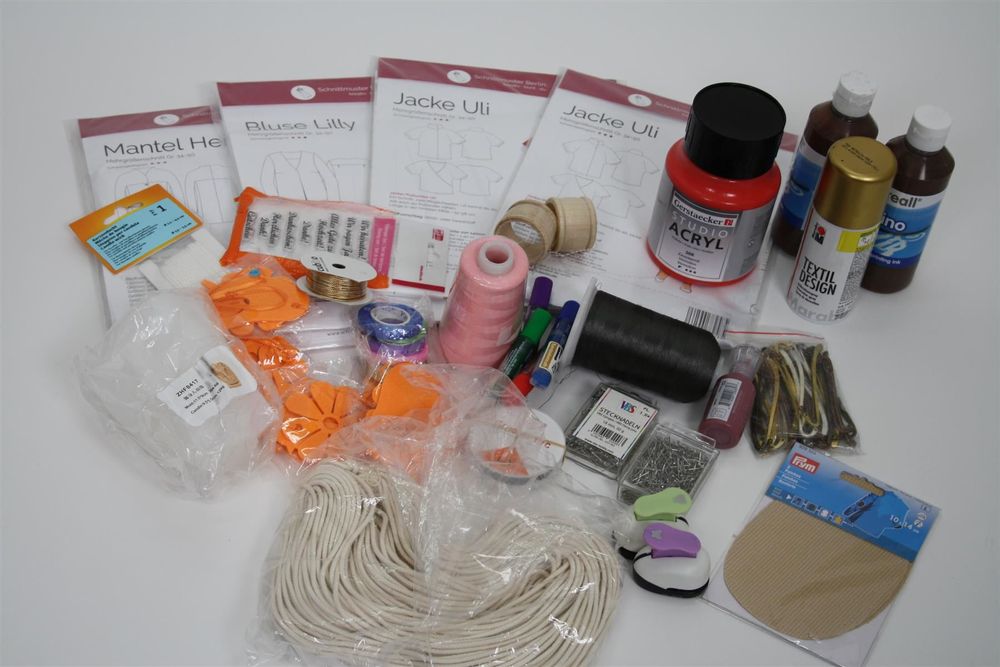 Diverses Bastelmaterial (23012342) | Kaufen auf Ricardo