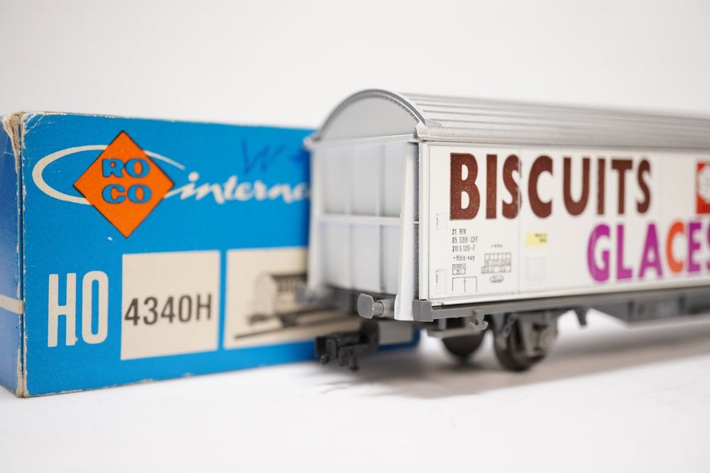 2∑ Roco 4340H SBB Güterwagen HBIS Biscuits Glaces (Gebraucht) in ...