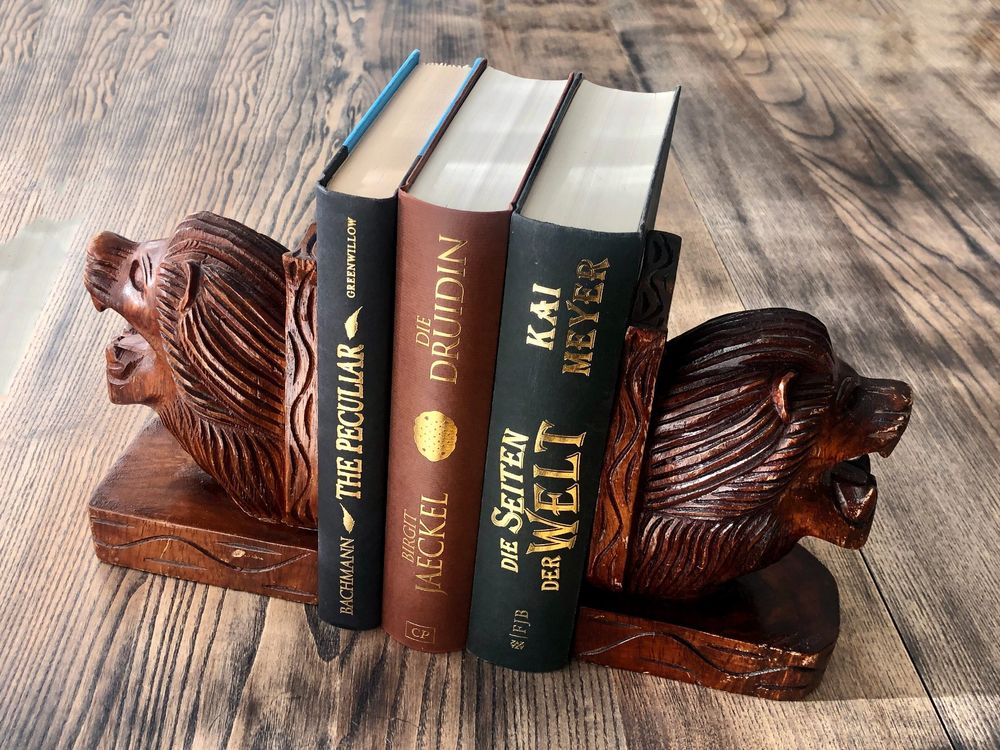 Vintage Buchstützen "Löwe" handgeschnitzt aus Holz (Gebraucht) in Kloten für CHF 60 – mit ...