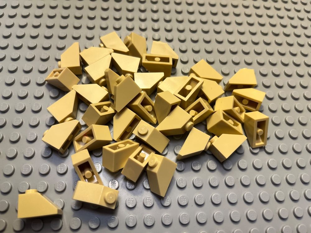 Lego 33x Dachstein (3040) 2x1 Tan (Gebraucht) in Basel für CHF 2.55 ...