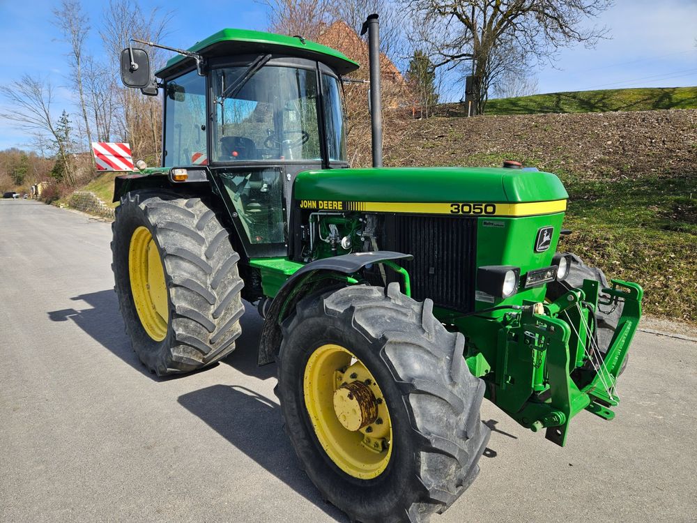 Traktor John Deere 3050 A mit Luftdruckbremsen ab 1.- | Kaufen auf Ricardo