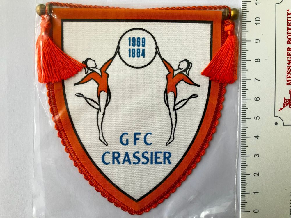 Vintage Fanion/Wimpel 15 ANS GFC CRASSIER (Neuf avec emballage d'origine) à Gland pour CHF 10 ...