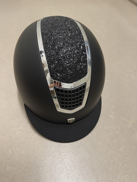 Reithelm Glitzer von Equestro | Kaufen auf Ricardo