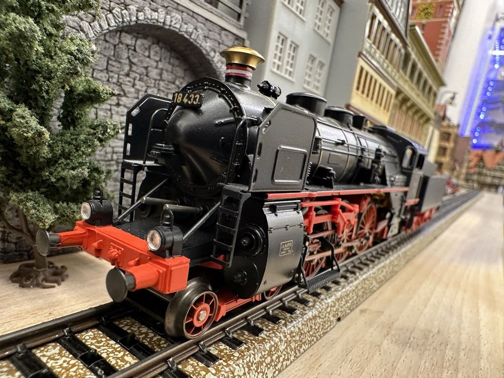 Märklin 37183 DRG BR 18.4 mfx Sound (Neu (gemäss Beschreibung)) in ...