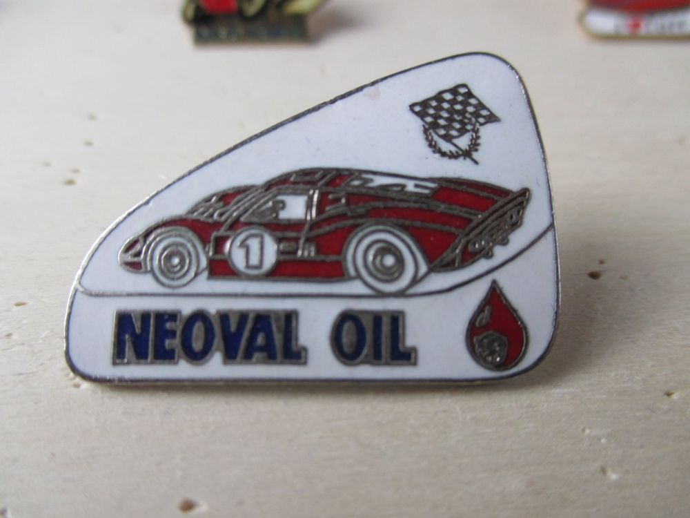 Neoval Oil Ferrari Lotus oder was ?? Pin (Neu (gemäss Beschreibung)) in ...