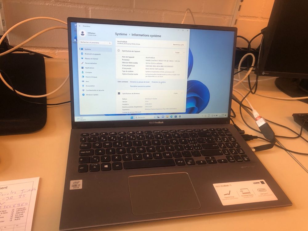 Laptop ASUS VivoBook 15 X512JA - ETAT DE NEUF | Kaufen auf Ricardo