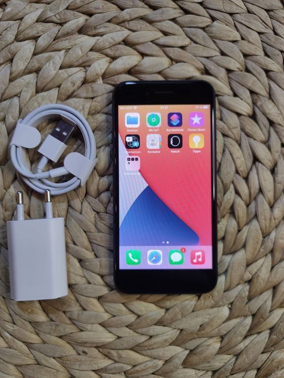 iPhone 8 Black 64GB (Gebraucht) in für CHF 170 – mit Lieferung auf ...
