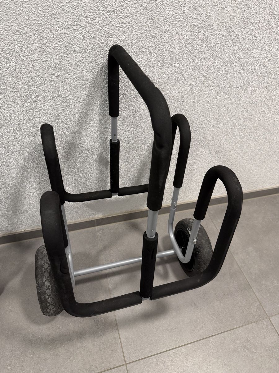 SUP Stand Up Paddle Wagen für 2 SUP ab CHF 1.- Fr (Gebraucht) in ...