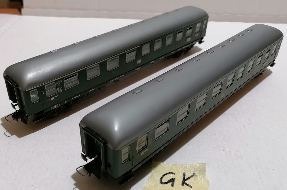 GK) Schnellzugwagen 1/2 Klasse 2 Stück, Trix Express (Gebraucht) in Brittnau für CHF 34 – mit ...