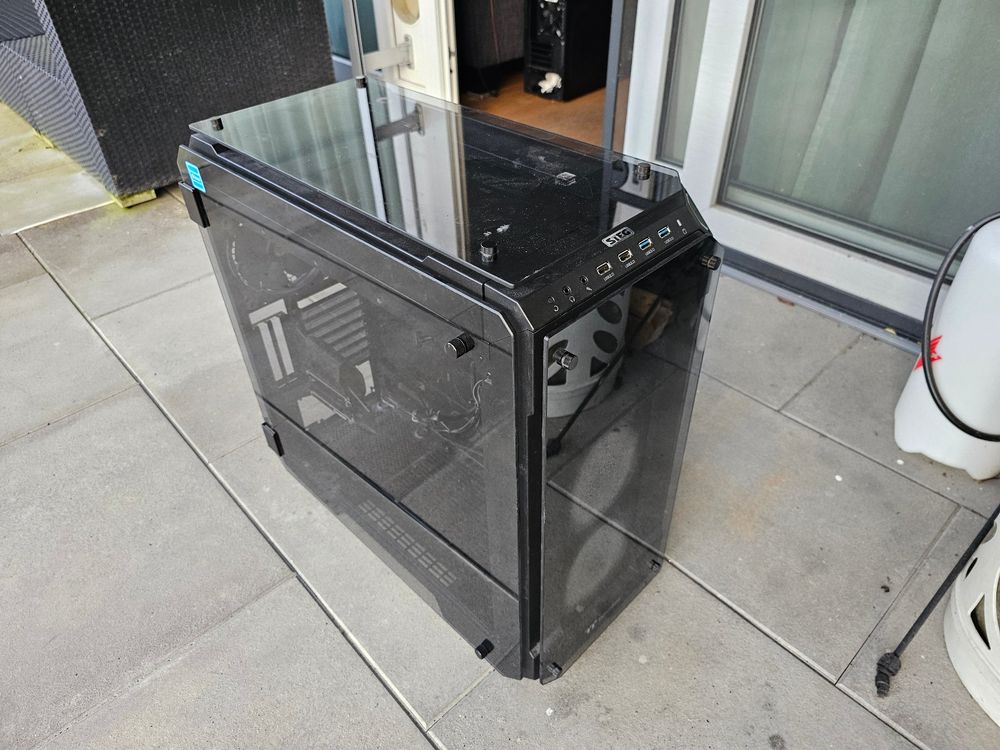 Thermaltake View 71 TG Big Tower Gehäuse ab 1.- | Kaufen auf Ricardo