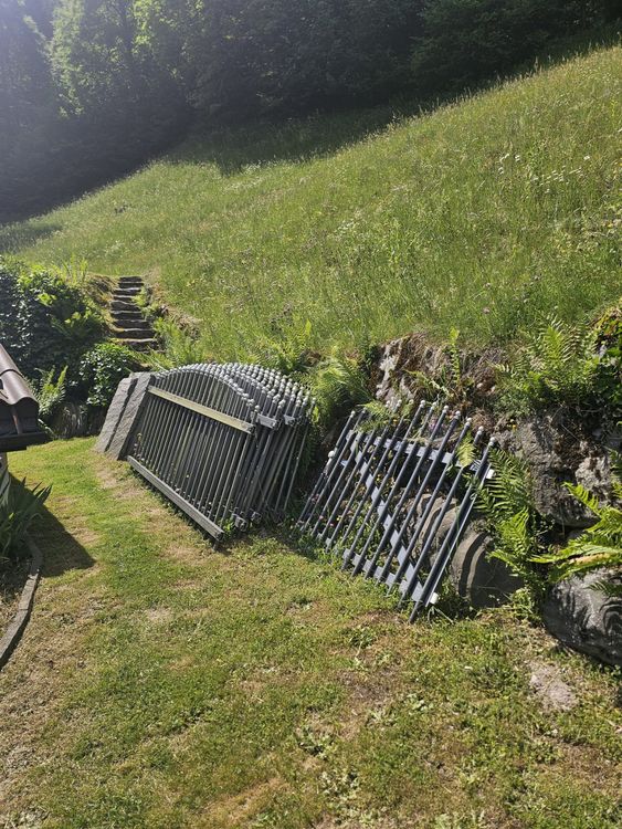 Zaun Elemente für ca. 45 Meter Zaun (Gebraucht) in Engi für CHF 1000 ...