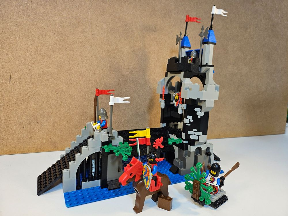 Lego Set 6078 Royal Drawbridge aus dem Jahr 1995 komplett | Kaufen auf ...