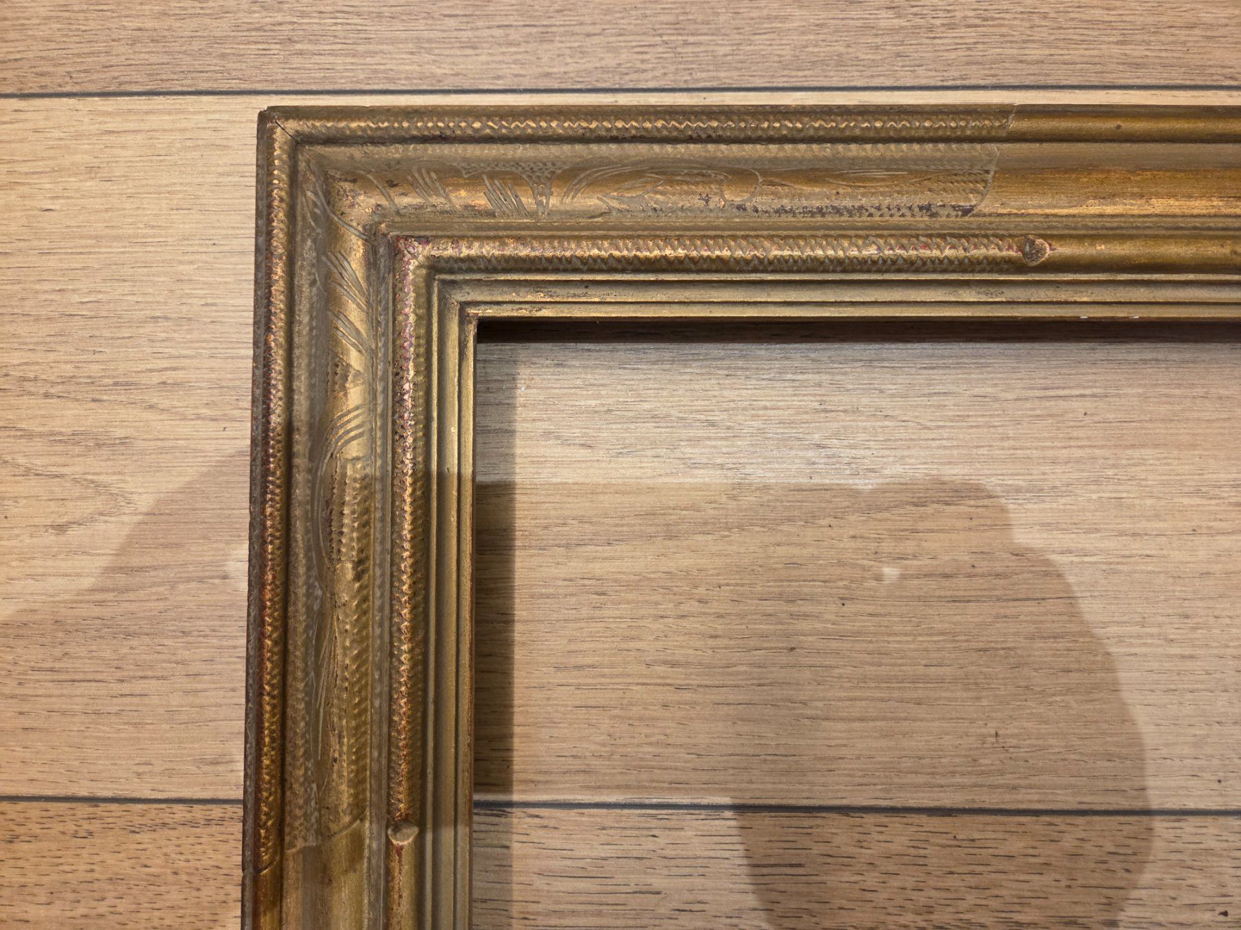 cadre 1920-1930 en bronze coins gravés 62.5x51 cm (D'occasion) à ...