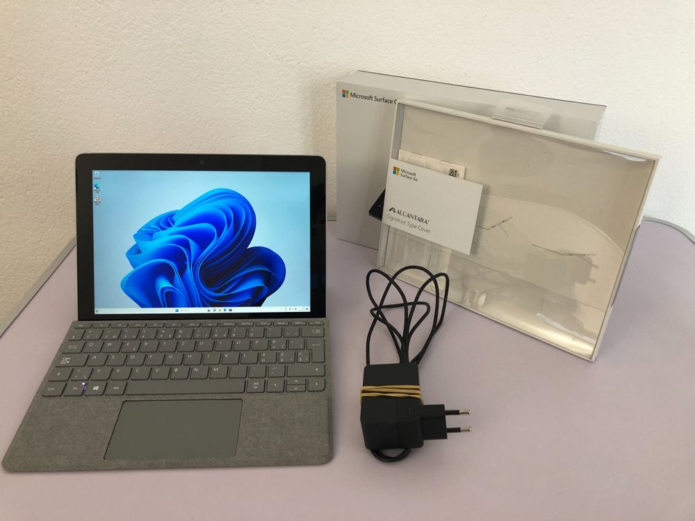 Surface Go mit Windows 11, guter Zustand, 8GB RAM, 128GB SSD | Kaufen ...