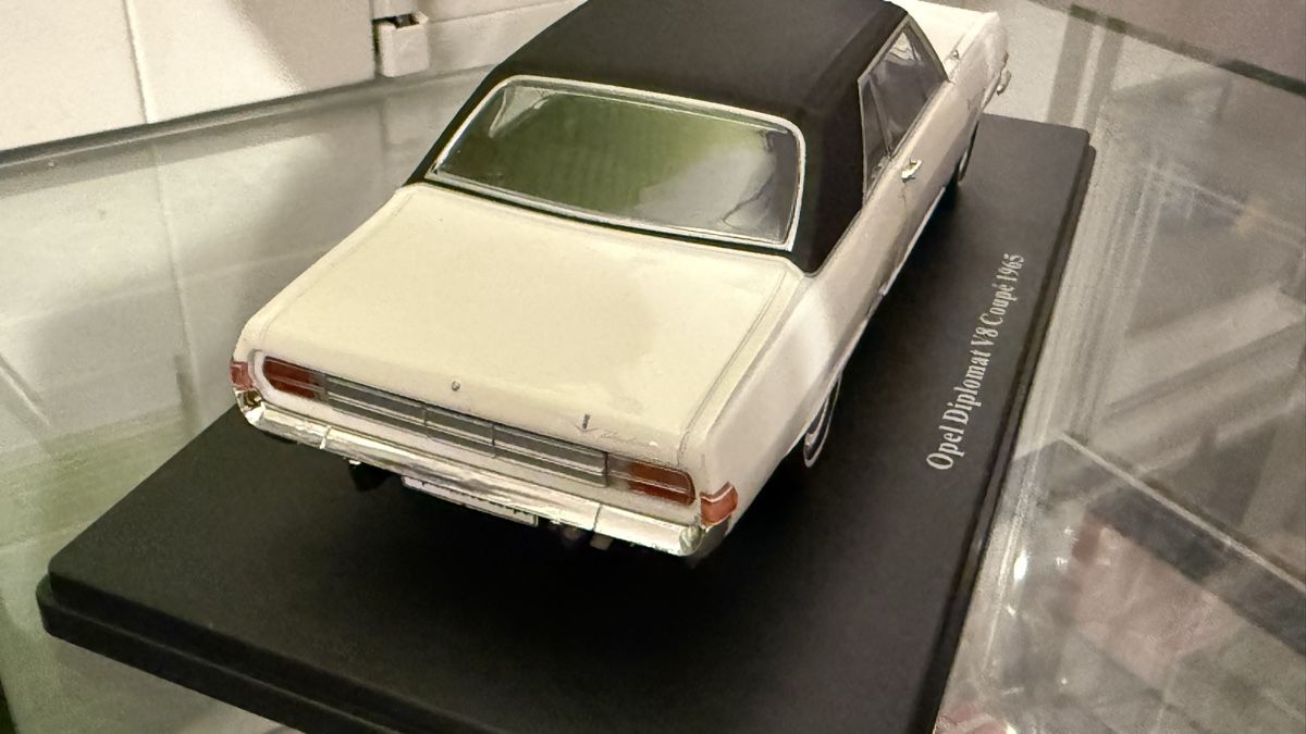 Opel Diplomat V8 Coupé 1965 (Neuf (Voir description)) à Basel pour CHF ...