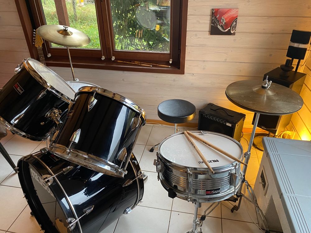 Bat­te­rie Acous­tique complète (Gebraucht) in Enges für CHF 50 – nur ...