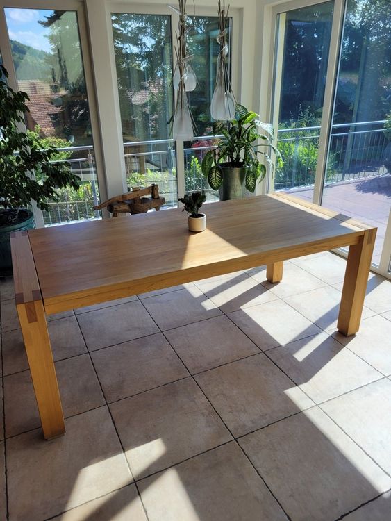 Massiver Holztisch Kirsche, ausziehbar (Gebraucht) in Oetwil am See für CHF 450 – nur Abholung ...