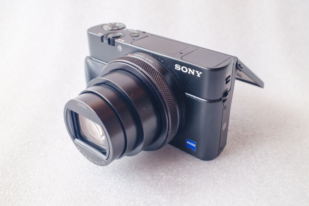 SONY Digitalkamera RX100 VII | Kaufen auf Ricardo