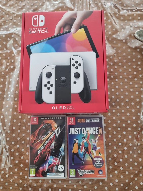 Nintendo switch OLED v3.0 mit 2 games *new ungeöffnet * | Kaufen auf ...