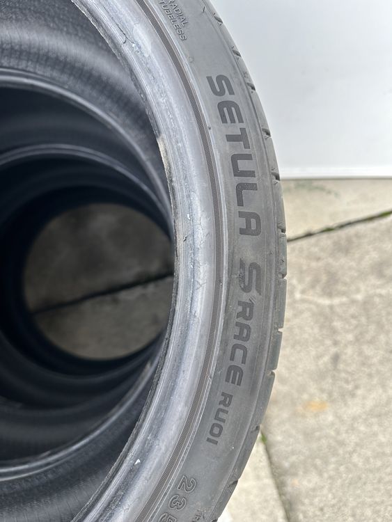 4x 235/35 R19 | Kaufen auf Ricardo