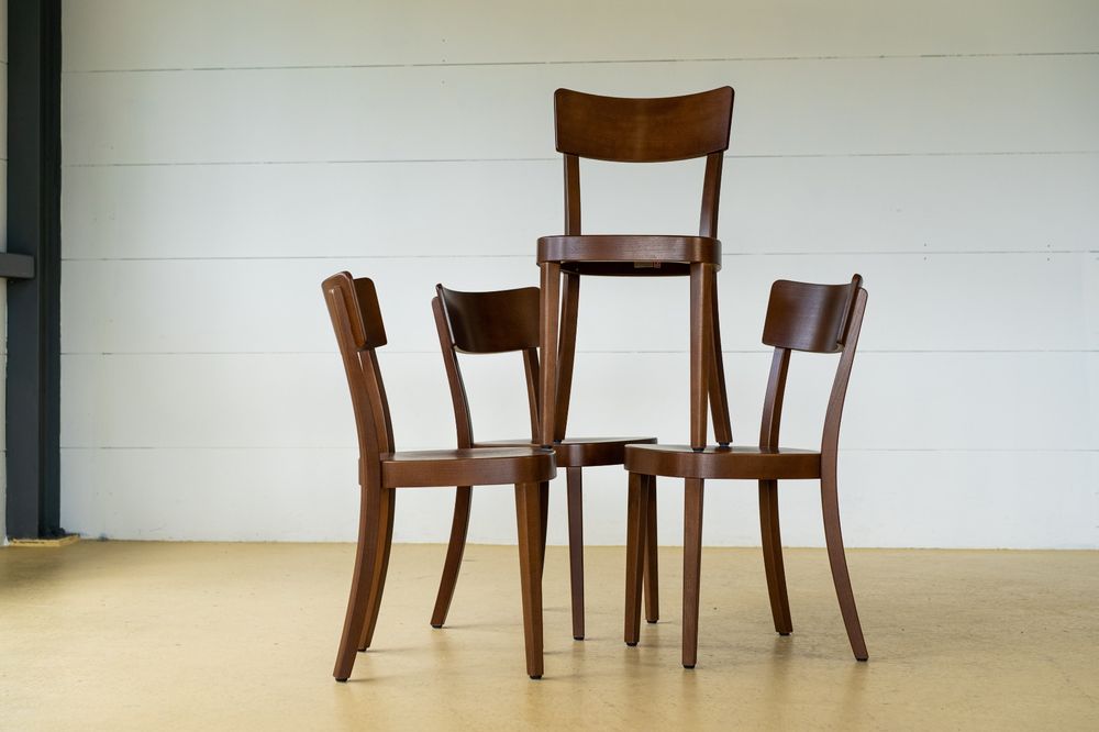 Swiss Design: Horgen Glarus Classic Stühle im Set (Neu (gemäss ...