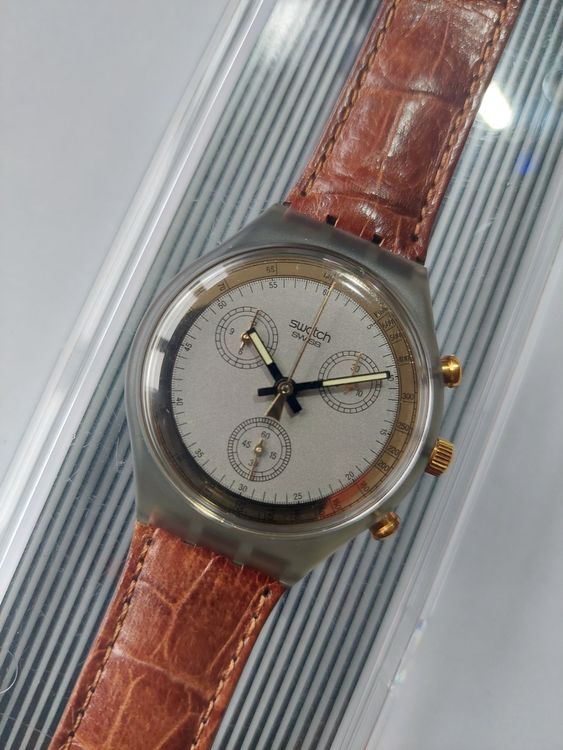 Swatch Chrono GOLDFINGER SCM100 | Kaufen auf Ricardo