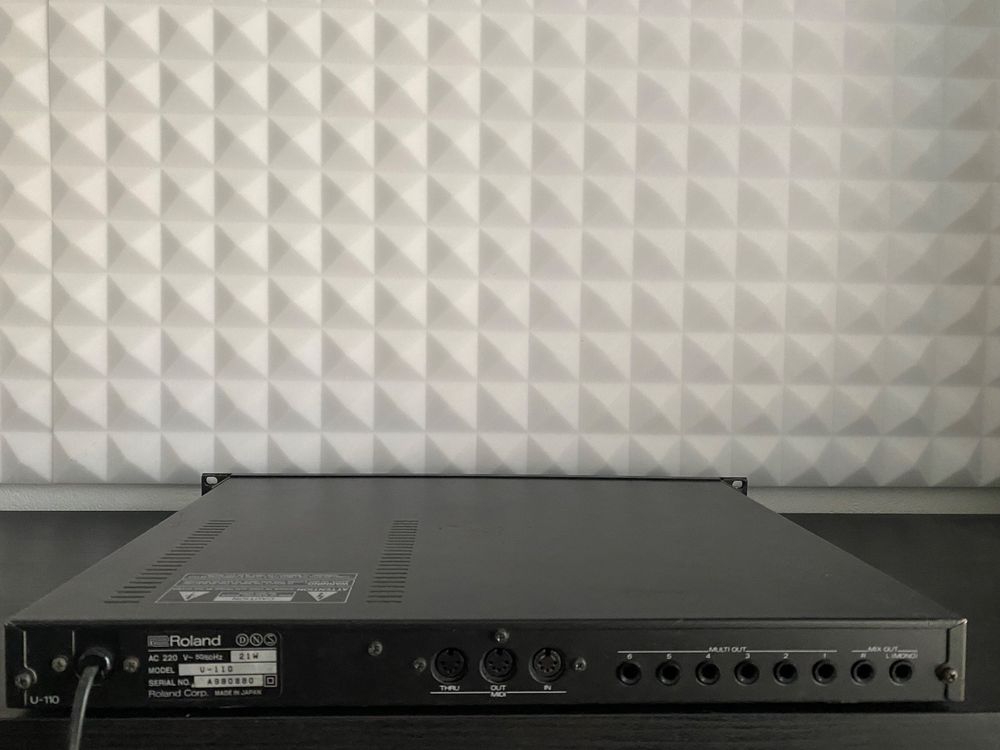 Roland U-110 Rack Synthesizer (Gebraucht) in Zürich für CHF 150 – nur ...