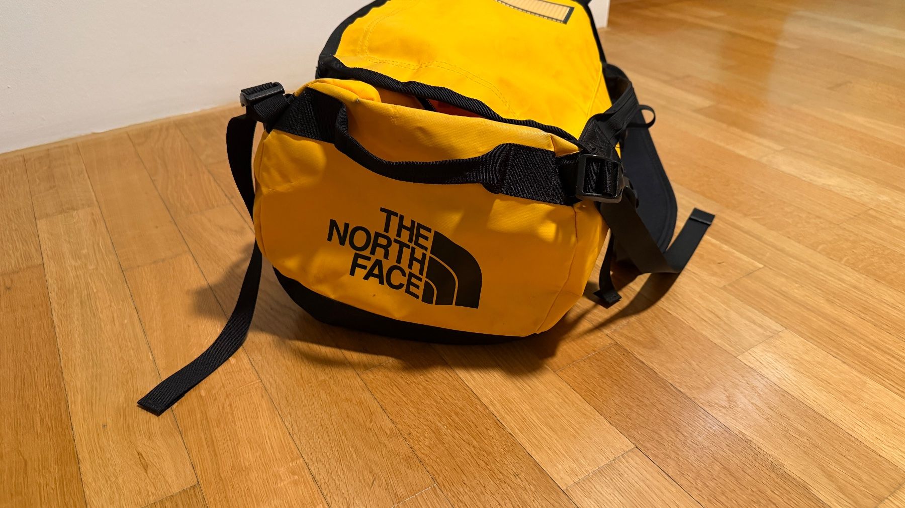 The North Face Base Camp Duffel-Tasche – XS (Gebraucht) in Münchenstein ...