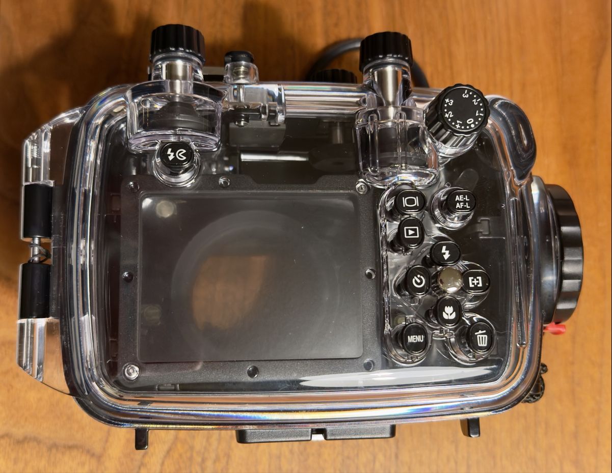 NEU: Fantasea FP7000 UW-Gehäuse für Nikon Coolpix P7000 Top! (Neu und ...