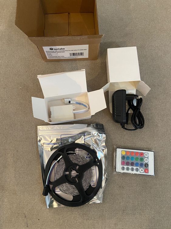 LED - Strip / Licht mit 300 LEDs - 5m lang (Neu (gemäss Beschreibung ...