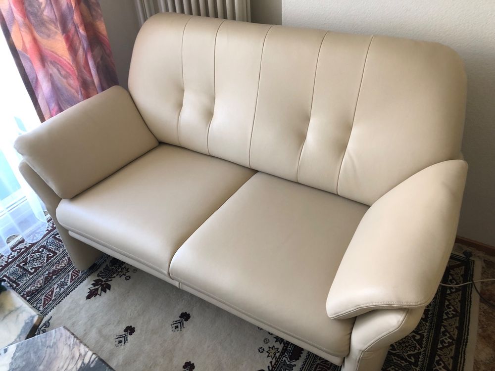 Zweiersofa mit drei Marmortischen (Gebraucht) in Solothurn für CHF 50 – nur Abholung auf Ricardo ...