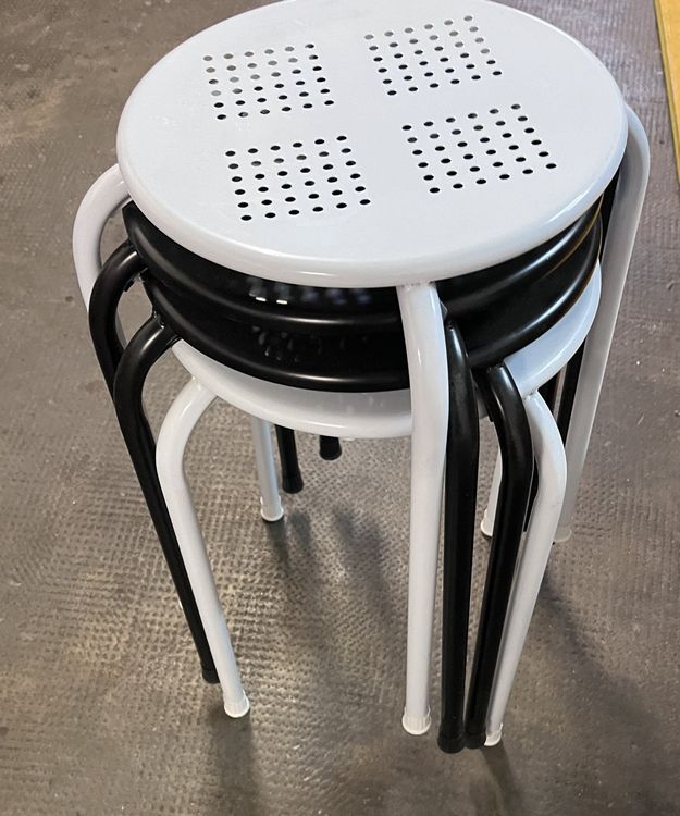 Hocker Metall Schwarz/Weiss 4x Stapelbare (Gebraucht) in Allschwil für ...