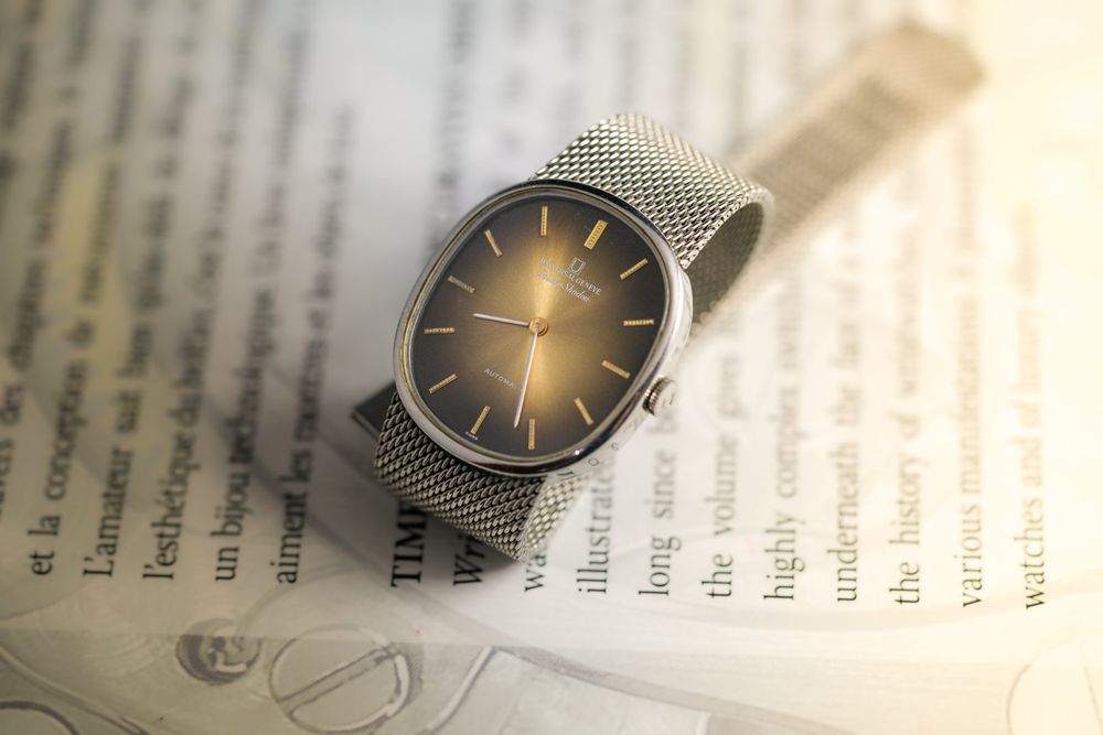 Universal Geneve “Ellipse” Golden-Shadow | Kaufen auf Ricardo