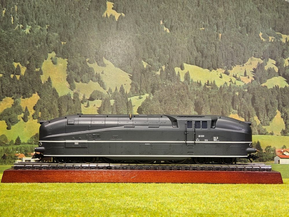 Märklin 39618 _ Stromlinen Dampflok BR 61 DR Brit. Zone _ Ho (Gebraucht ...