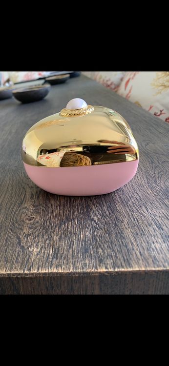 Moschino Loves You Seife mit Seifenschale | Kaufen auf Ricardo