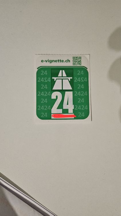 Autobahn Vignette 2024 (Neu und originalverpackt) in Bözberg für CHF 35 – mit Lieferung auf ...