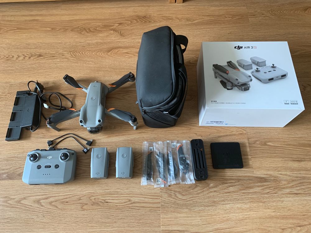 DJI Air 2S Fly More Combo | Kaufen auf Ricardo