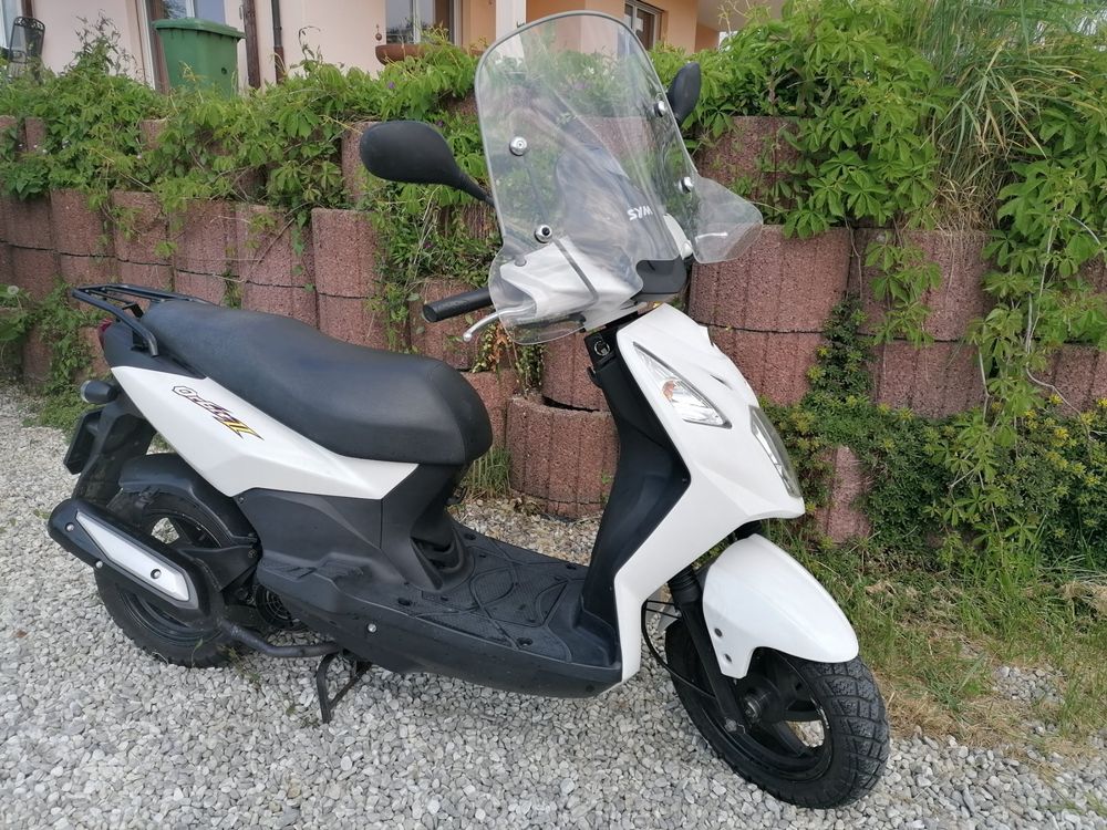 gepflegter revidierter Roller Scooter SYM 125 ccm (Gebraucht) in ...
