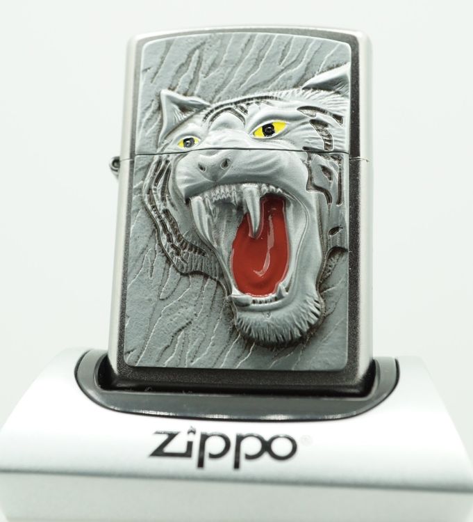 ZIPPO® ROARING TIGER - HEAVY - 3D - 2021 - NEU - UNGEZÜNDET (Neu (gemäss Beschreibung)) in Mels ...